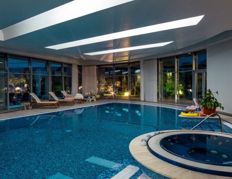 Lee Swimming Pool - Lee Swiming Pools